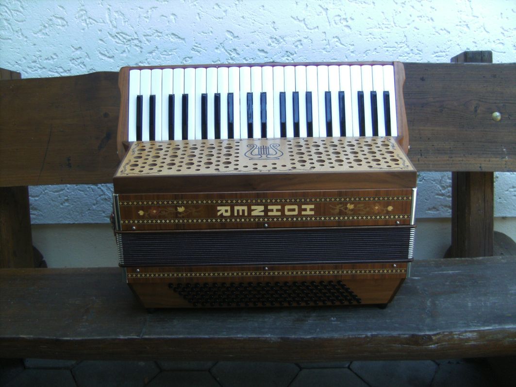 Akkordeon - Marotta Castelfidardo rot · Akkordeon