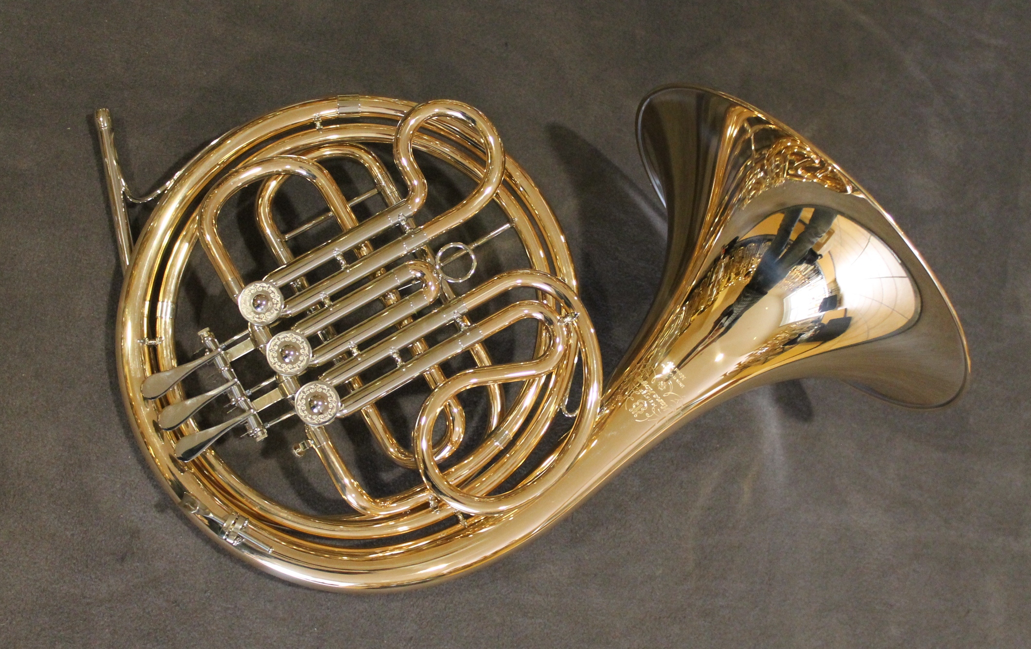 Blasinstrumente - Horn Instrumente - Doppelhorn Musikanzeigen